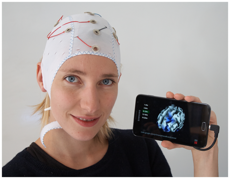 Low cost smartphone EEG headset with 3D visualization ~ DARQ GPT